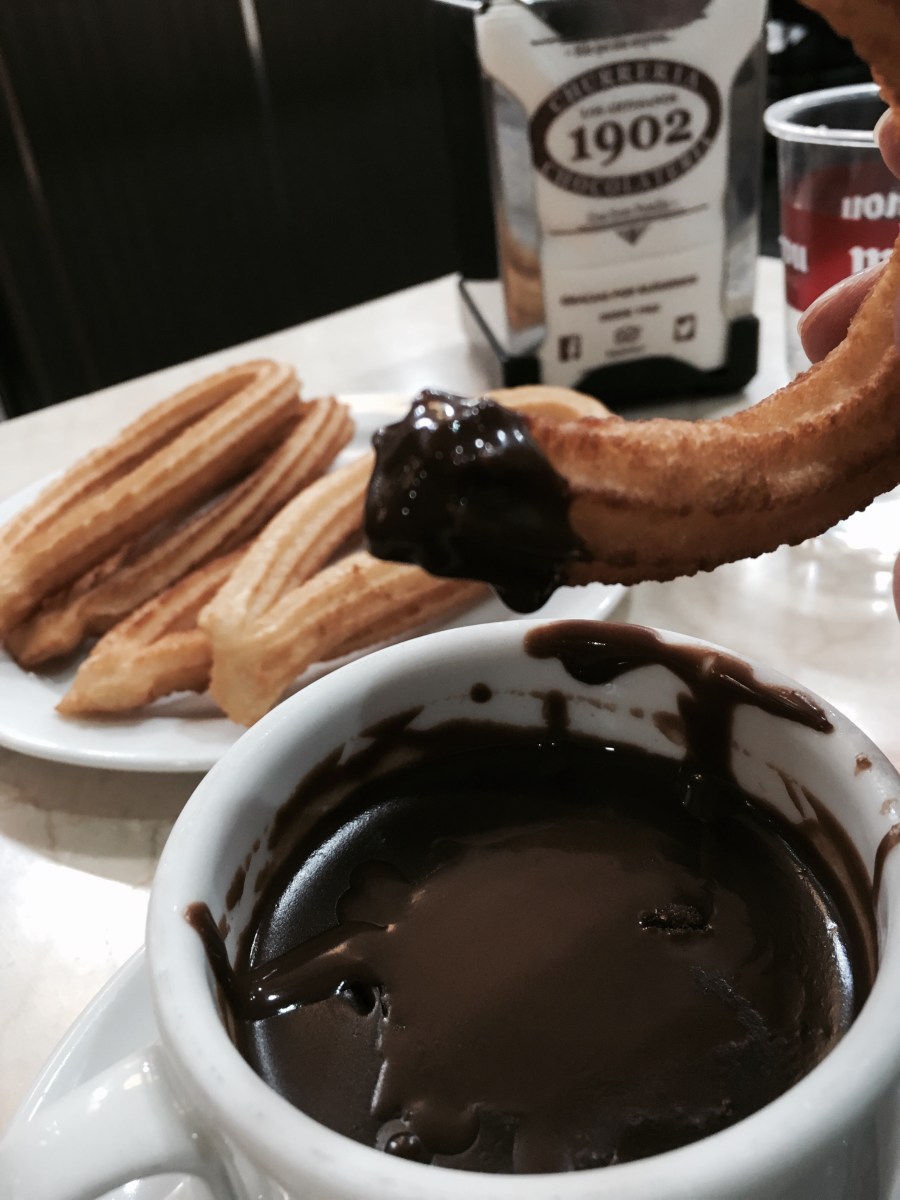 Churros y Chocolate at La Churreria Chocolateria Los Artesanos 1902 ...